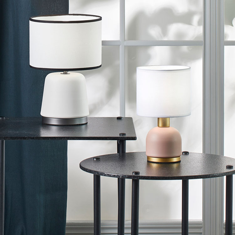 Lámpara de sobremesa Inés rosa